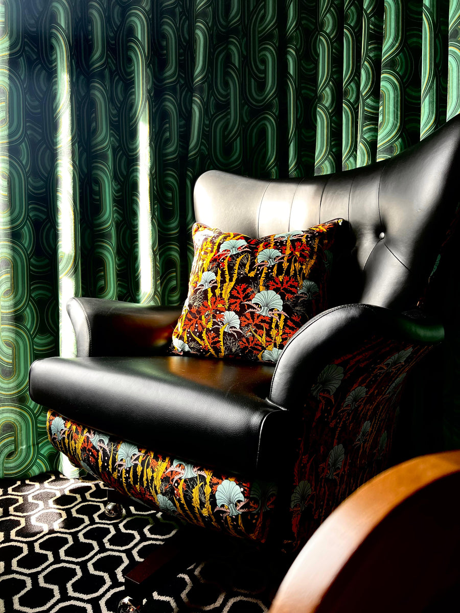 How to Master Pattern Clashing in Your Home – The Curious Department